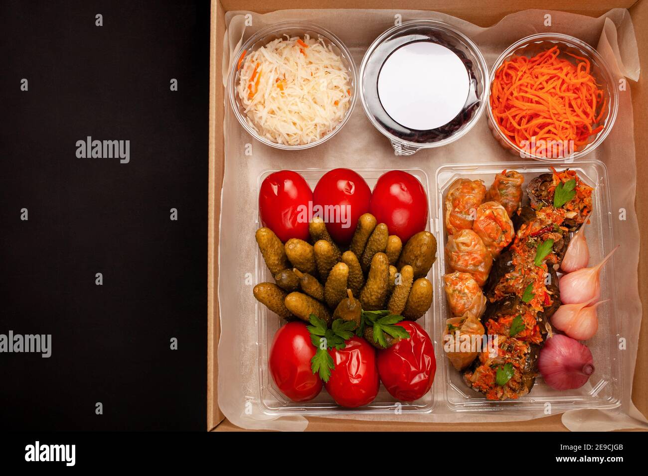 Food delivery box for Dinner. Food delivery from markets and ...