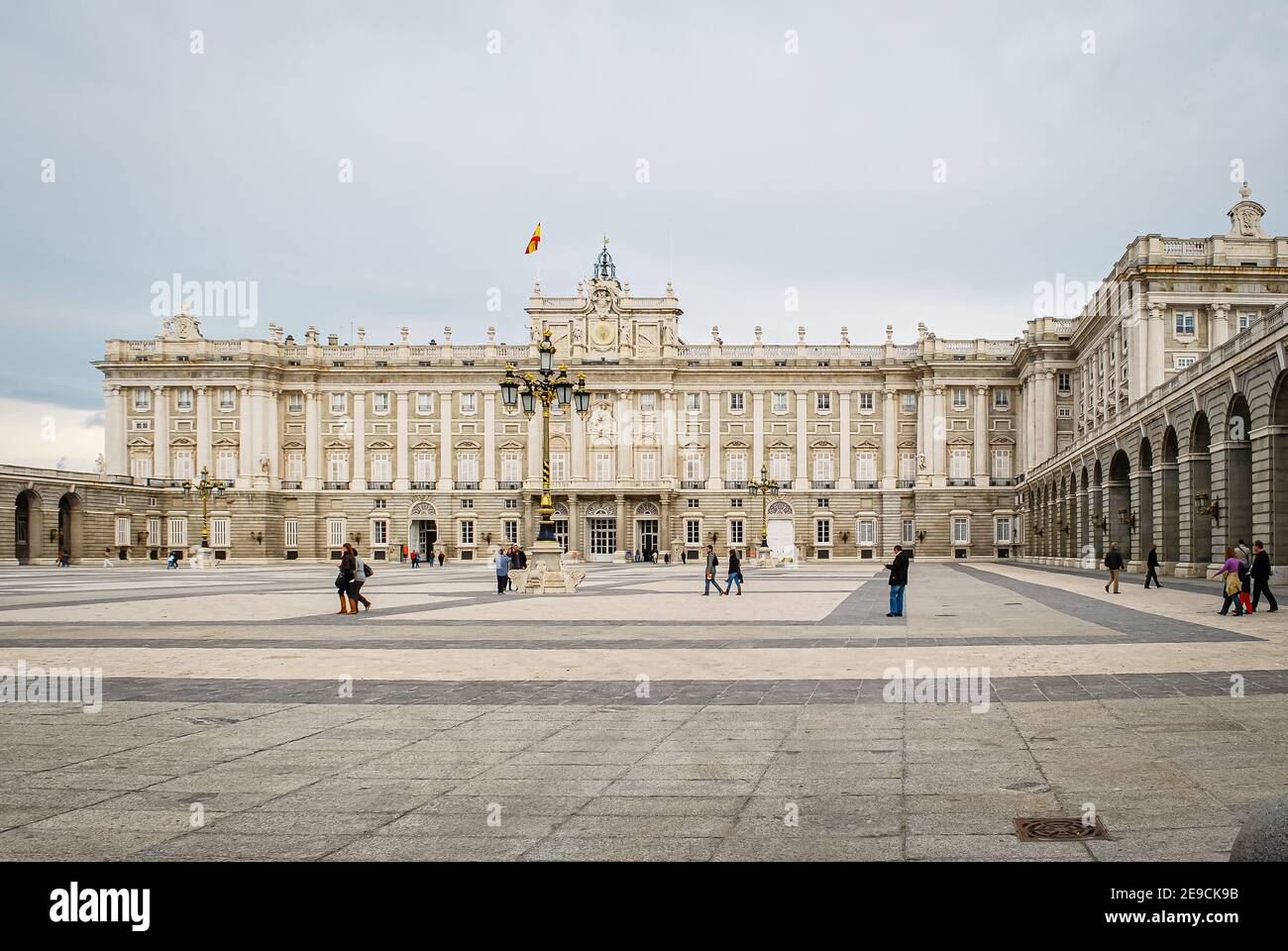 Royal palace madrid plaza hi-res stock photography and images - Alamy