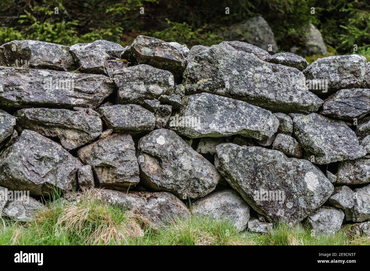 wall of stone detail view Stock Photo - Alamy