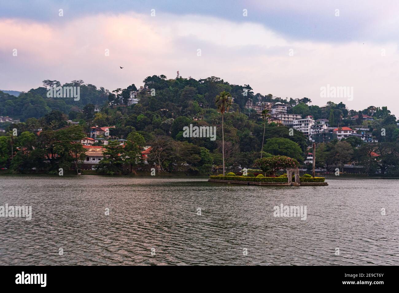 Sri lanka kandy lake hi-res stock photography and images - Alamy