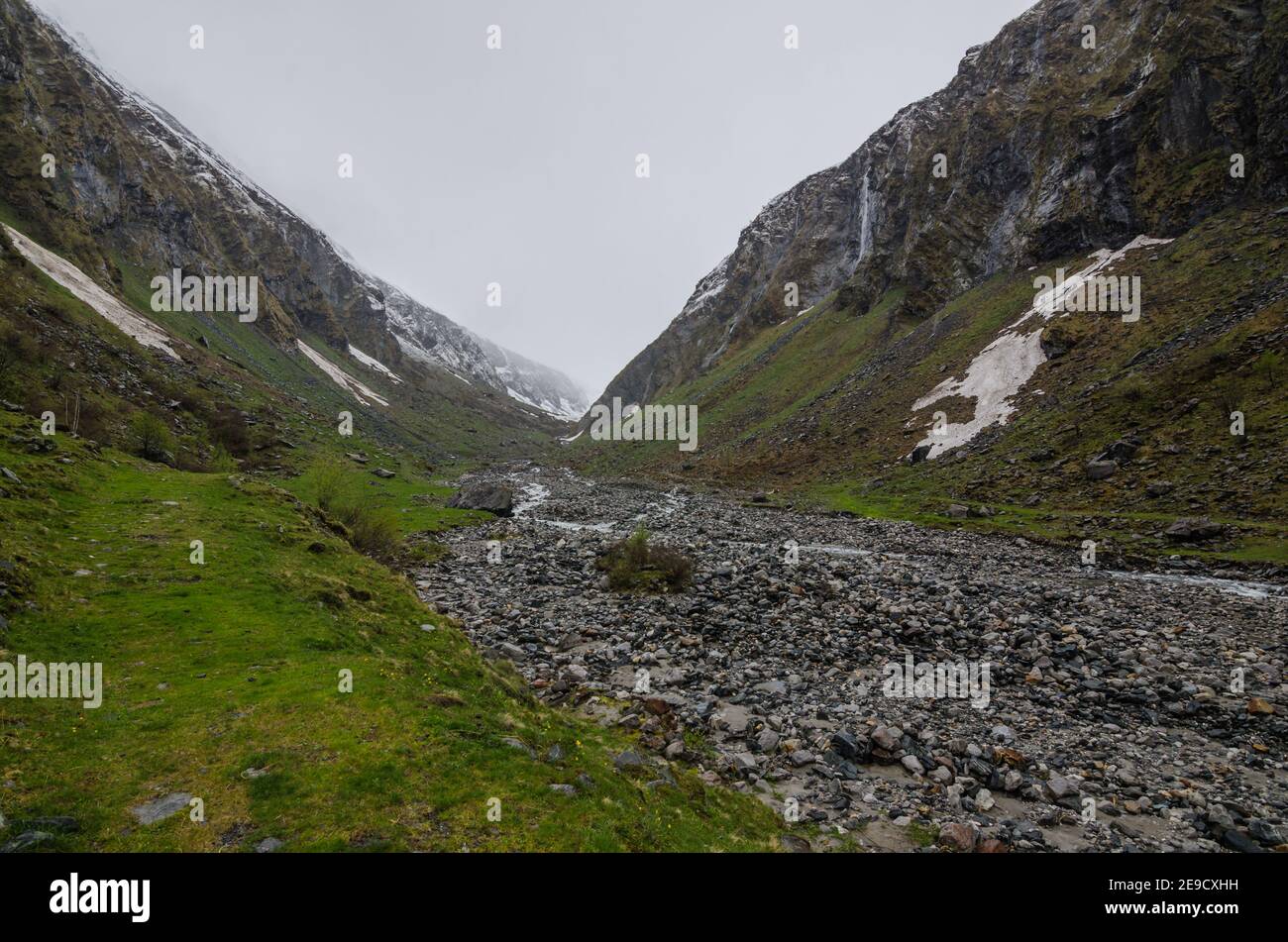 beautiful wide valley in the mountain in summer Stock Photo - Alamy