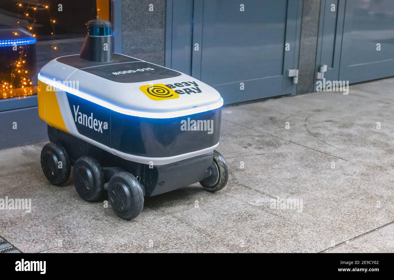 Drone delivering package autonomous logistics hi-res stock photography ...