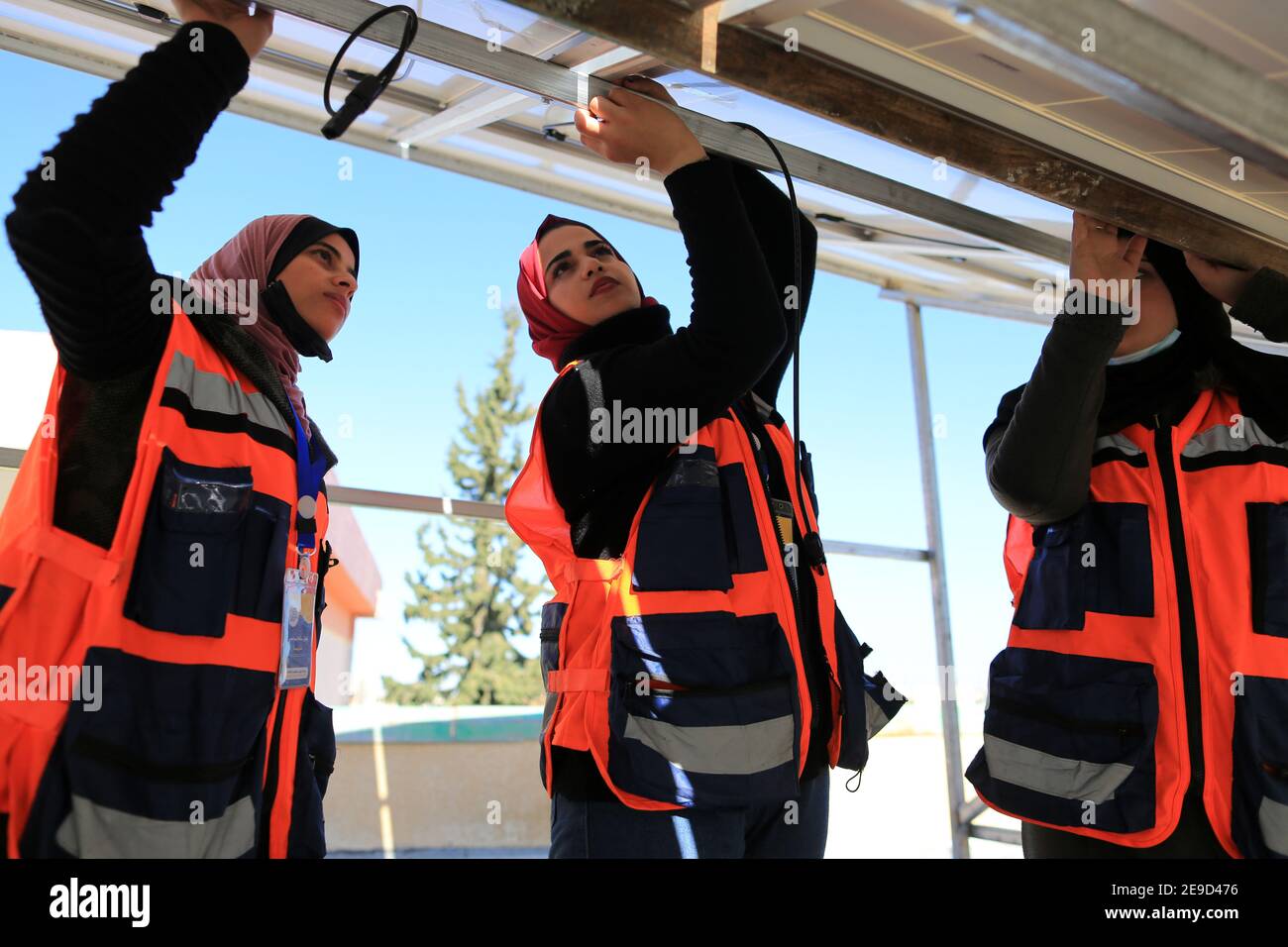 Work relief programme hi-res stock photography and images - Alamy