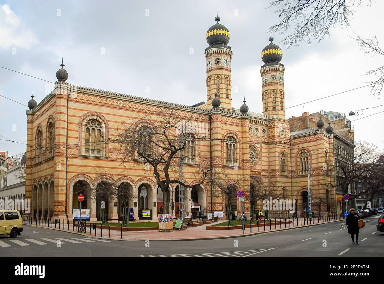 Budapest synagogue hi-res stock photography and images - Alamy