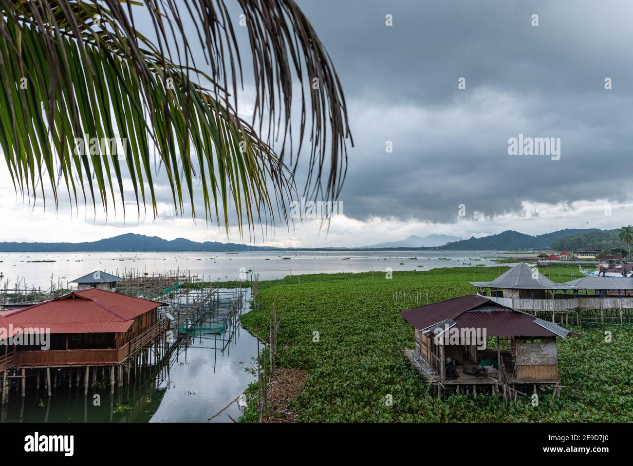 Tondano Lake, Mount Mahawu, Minahasa Region, Danau Linow, Sulawesi ...