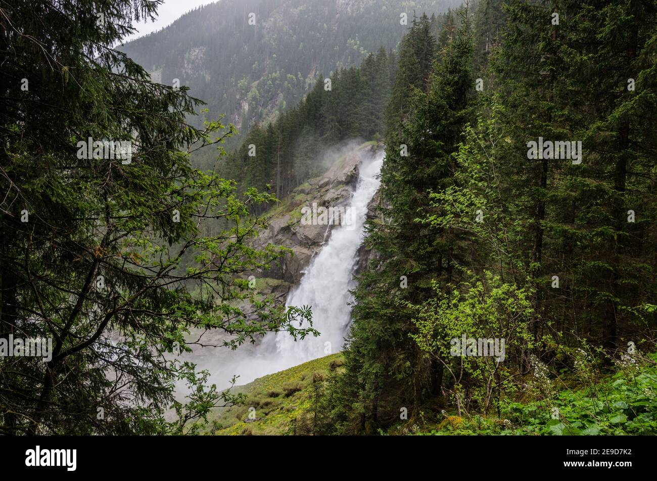 High waterfall splashing in hi-res stock photography and images - Alamy