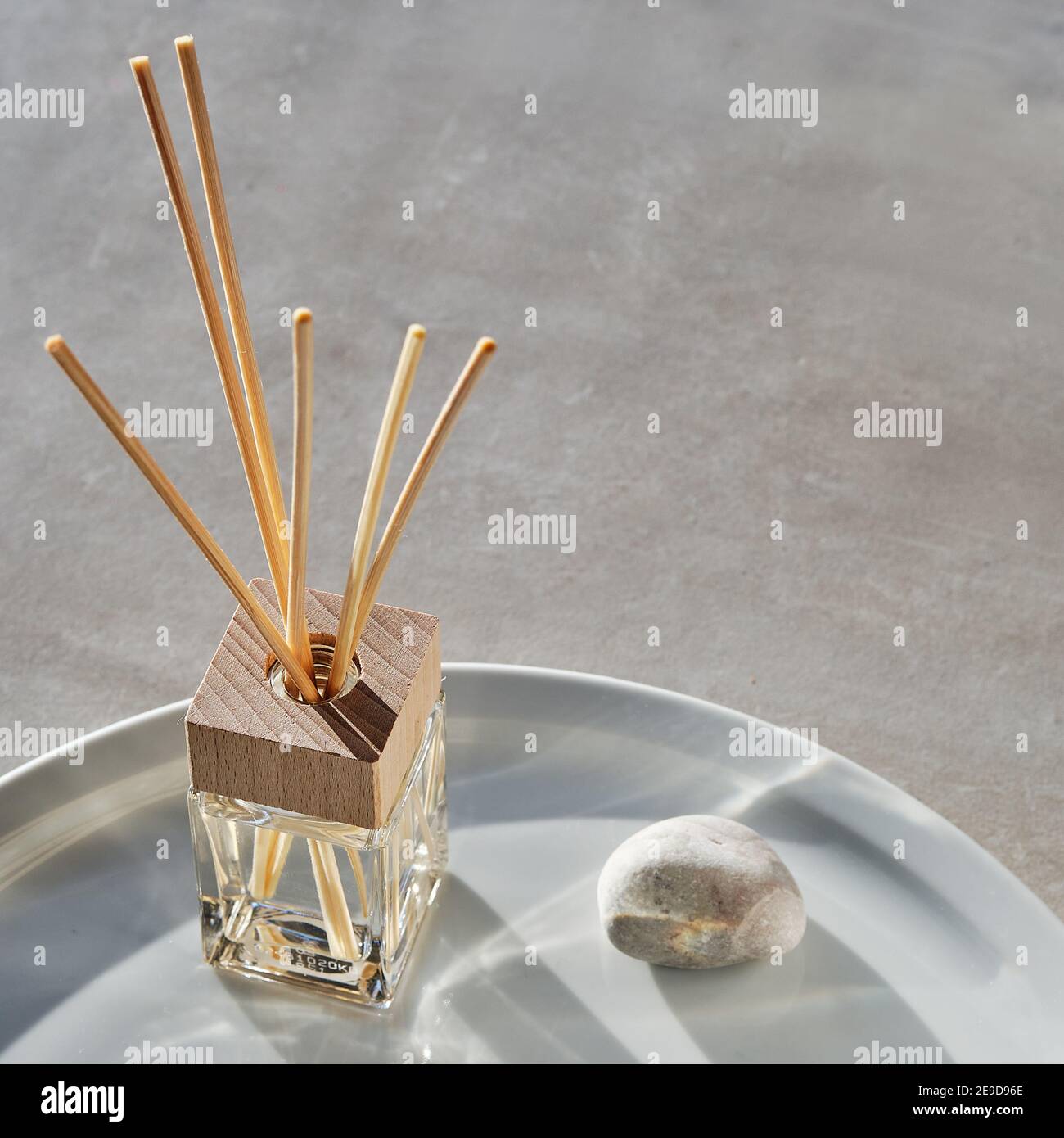 Ceramic diffuser hi-res stock photography and images - Alamy