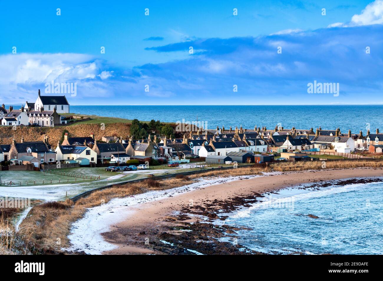 Frosty beach hi-res stock photography and images - Alamy