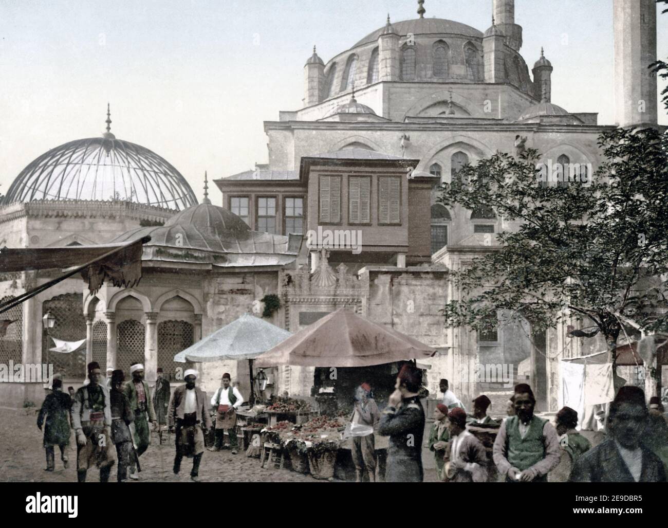 Late 19th century photograph - Street scene, Constaninople (Istanbul ...