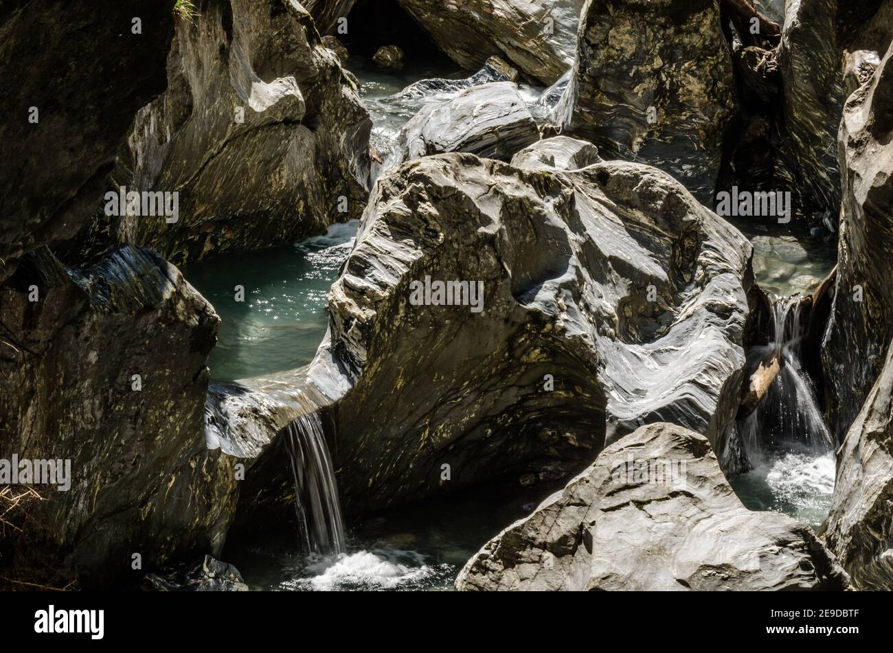 Hollow rock hi-res stock photography and images - Alamy