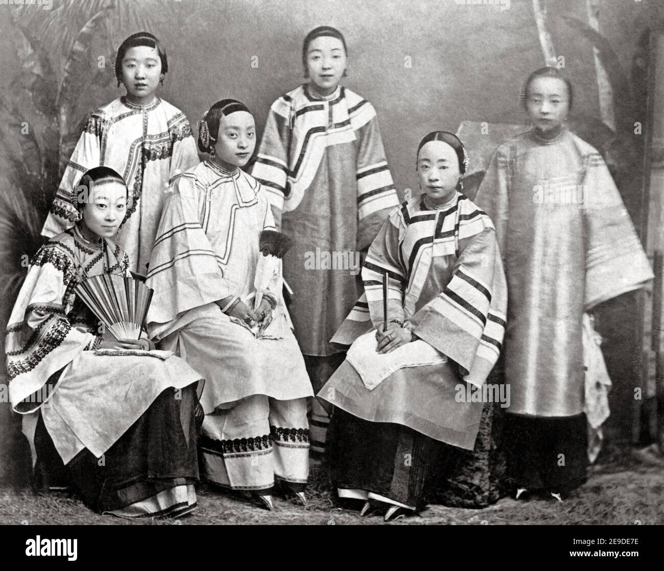 Late 19th century photograph - Group of Chinese women with bound feet ...