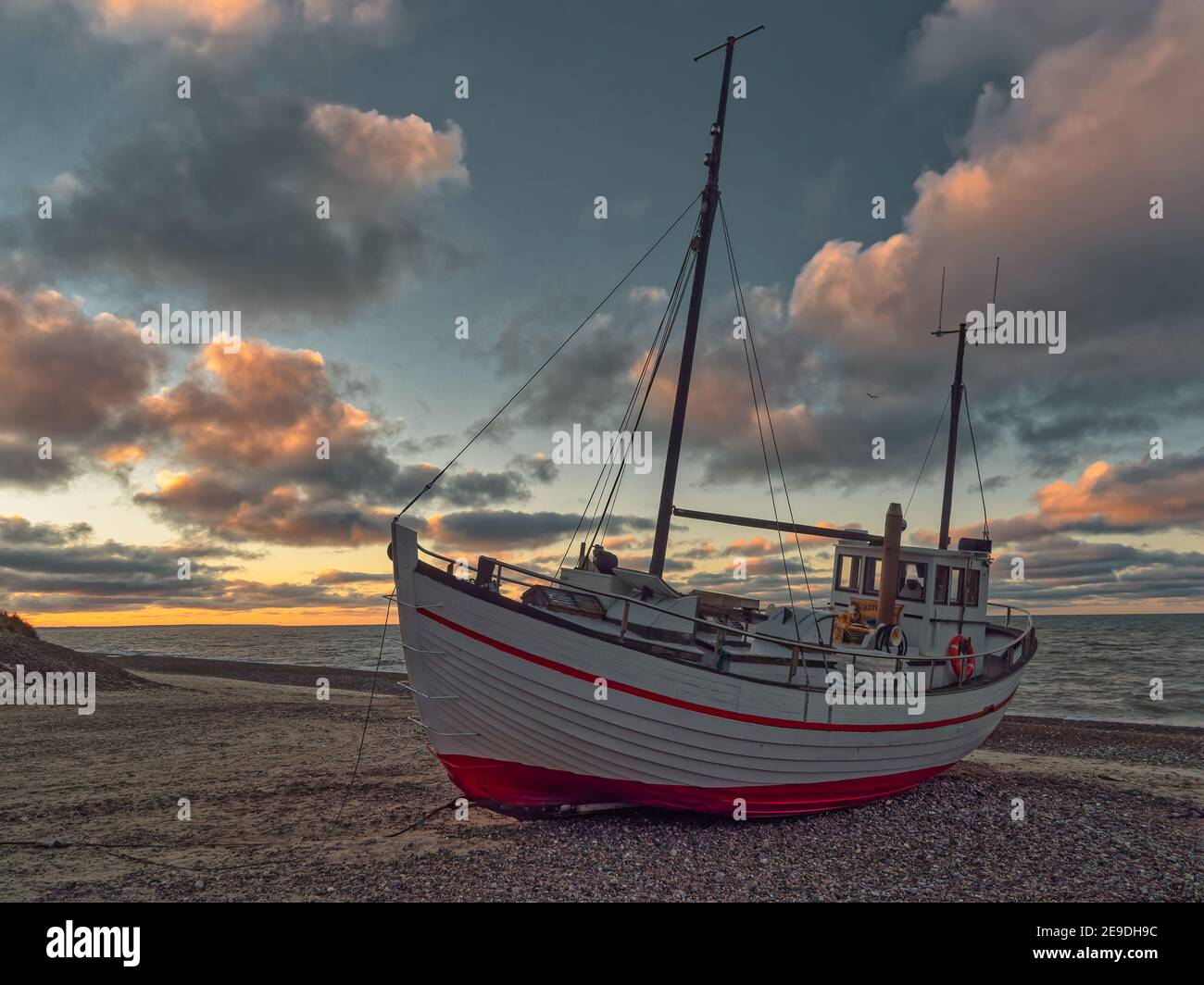 Trawler landing fish hi-res stock photography and images - Alamy