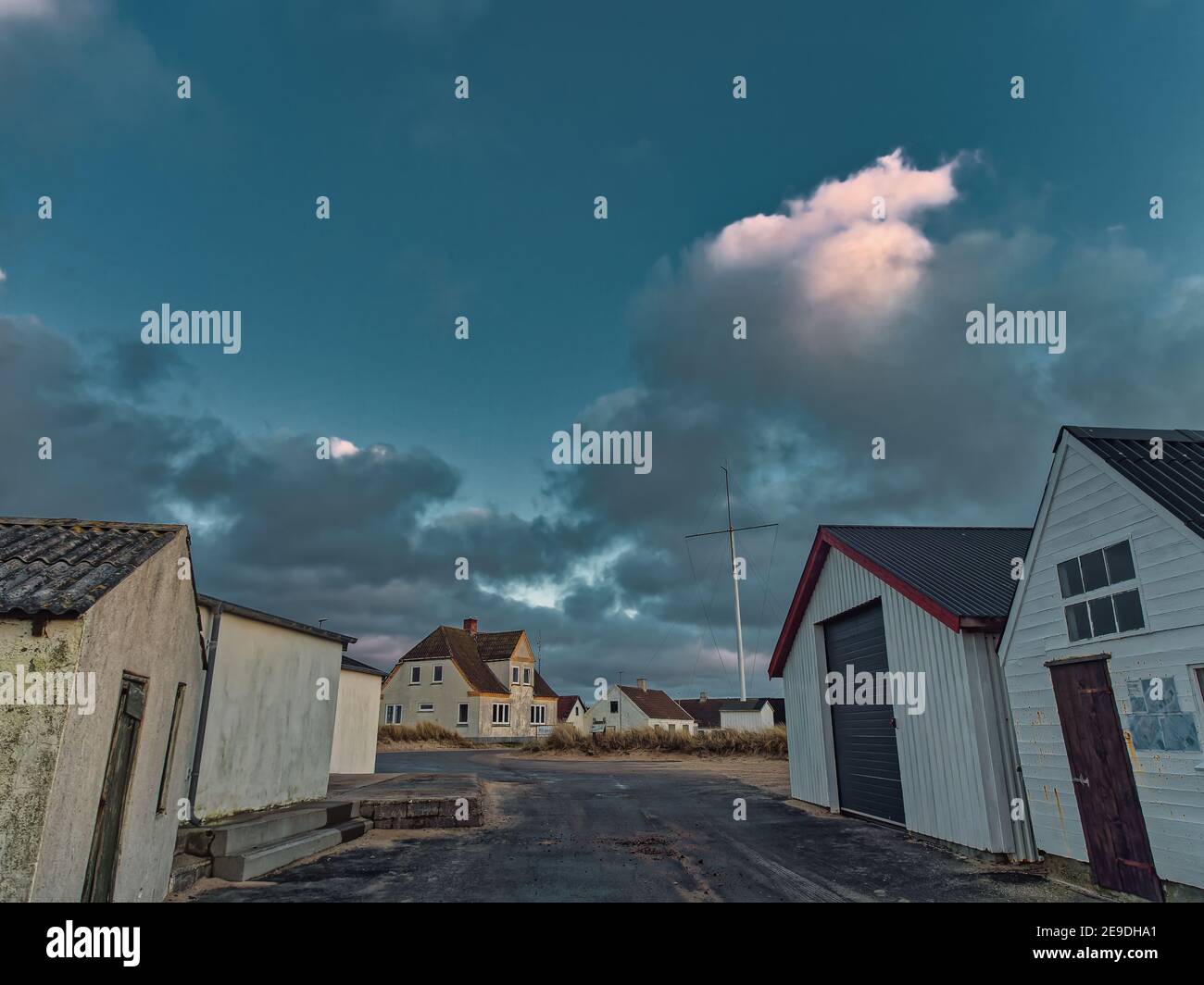 Trawler landing fish hi-res stock photography and images - Alamy