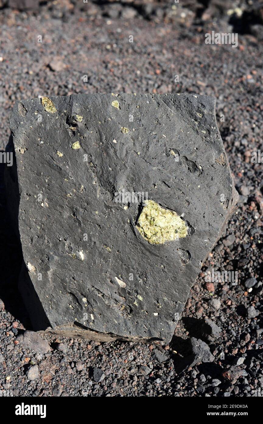 Olivine basalt hi-res stock photography and images - Alamy