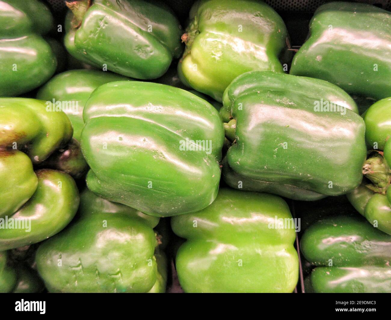 Edible peppers hi-res stock photography and images - Alamy