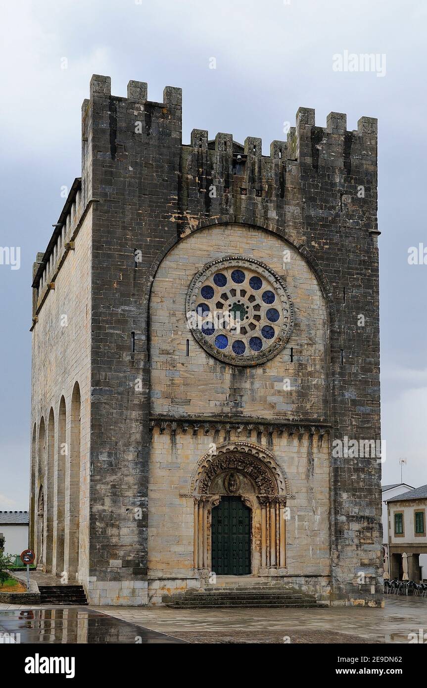Church san nicolas de portomarin hi-res stock photography and images ...