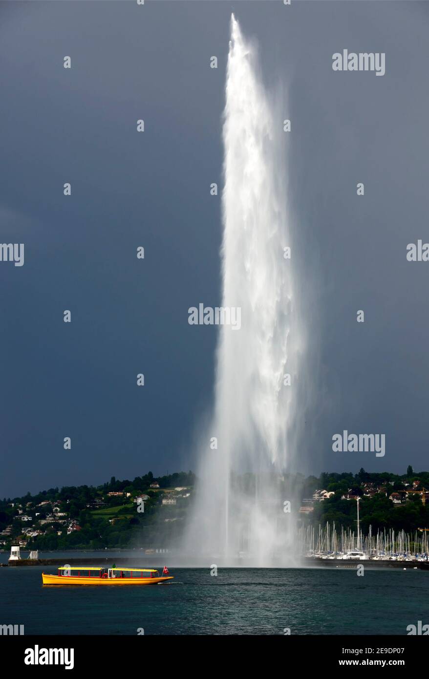 Yellow jet hi-res stock photography and images - Alamy