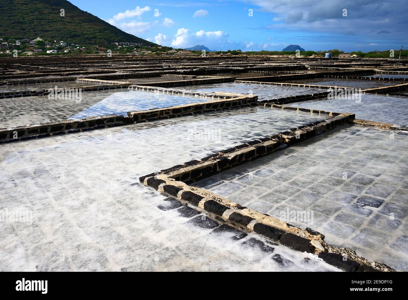 Salt production africa hi-res stock photography and images - Alamy