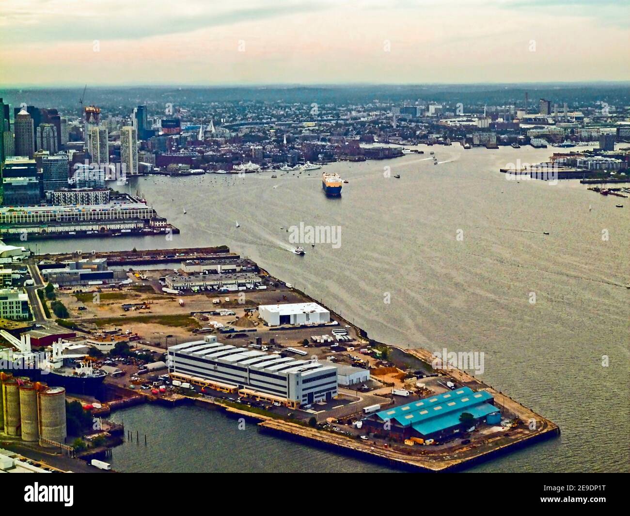 Harbor boston hi-res stock photography and images - Alamy