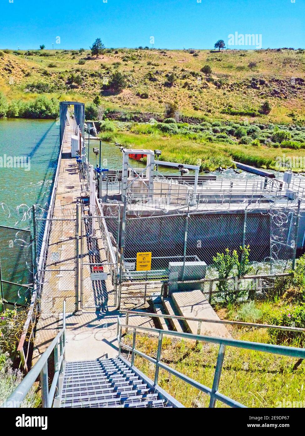 Link river dam hi-res stock photography and images - Alamy