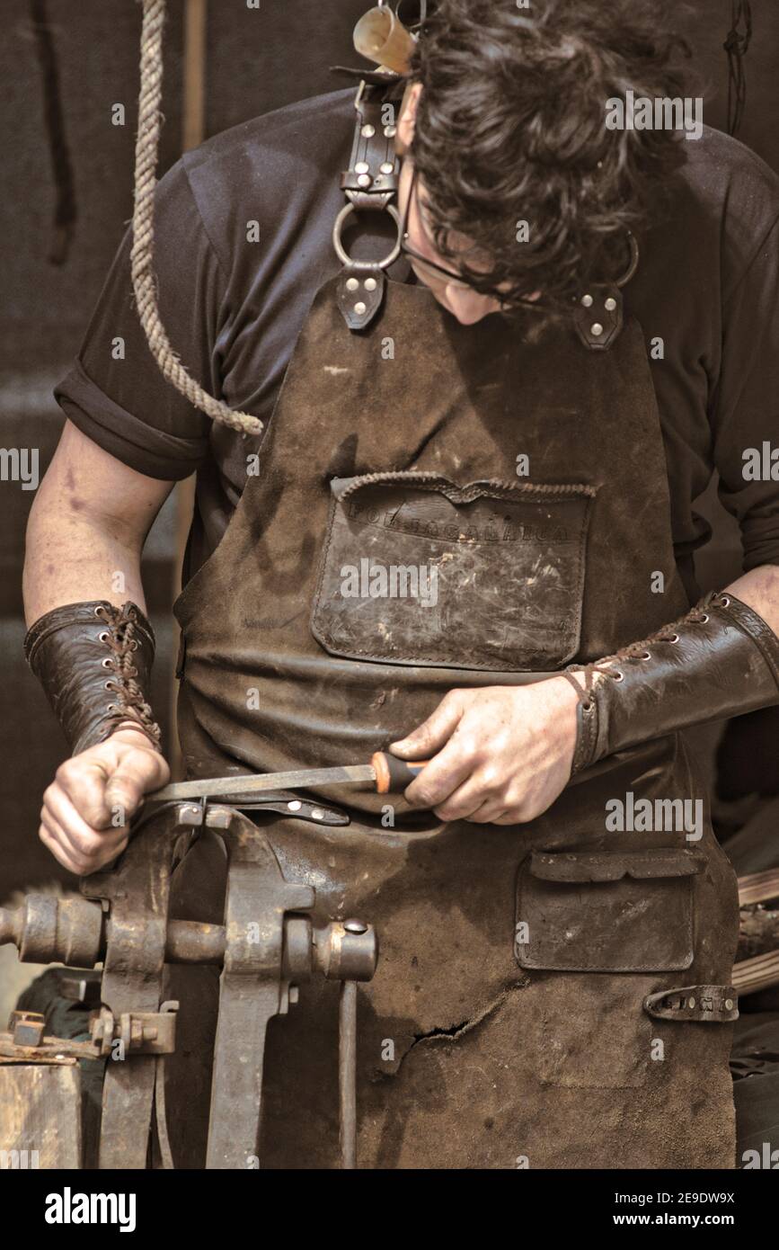 Sharpening knife machine hi-res stock photography and images - Alamy