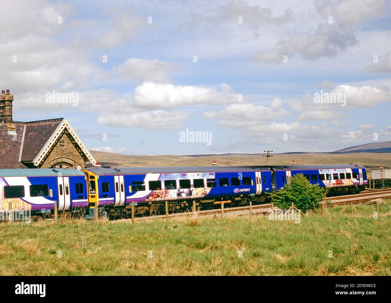 Class 156 train units hi-res stock photography and images - Alamy
