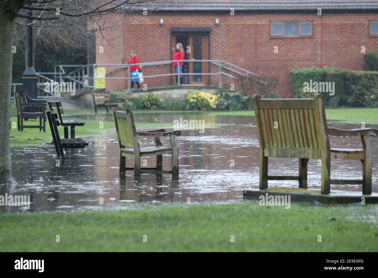 Wraysbury cricket hi-res stock photography and images - Alamy