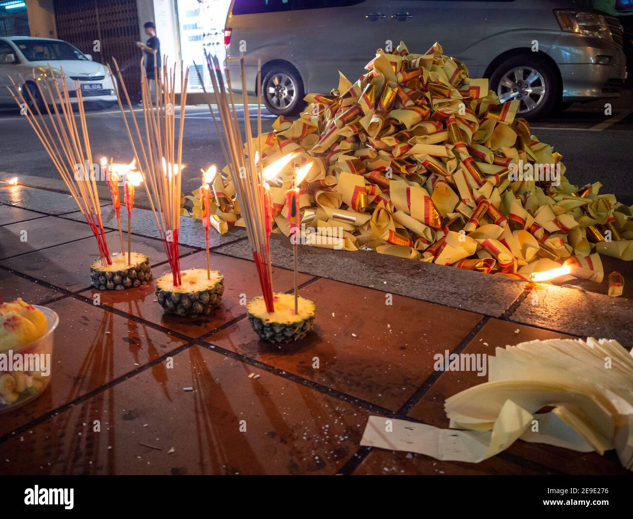 Bone fire hi-res stock photography and images - Alamy