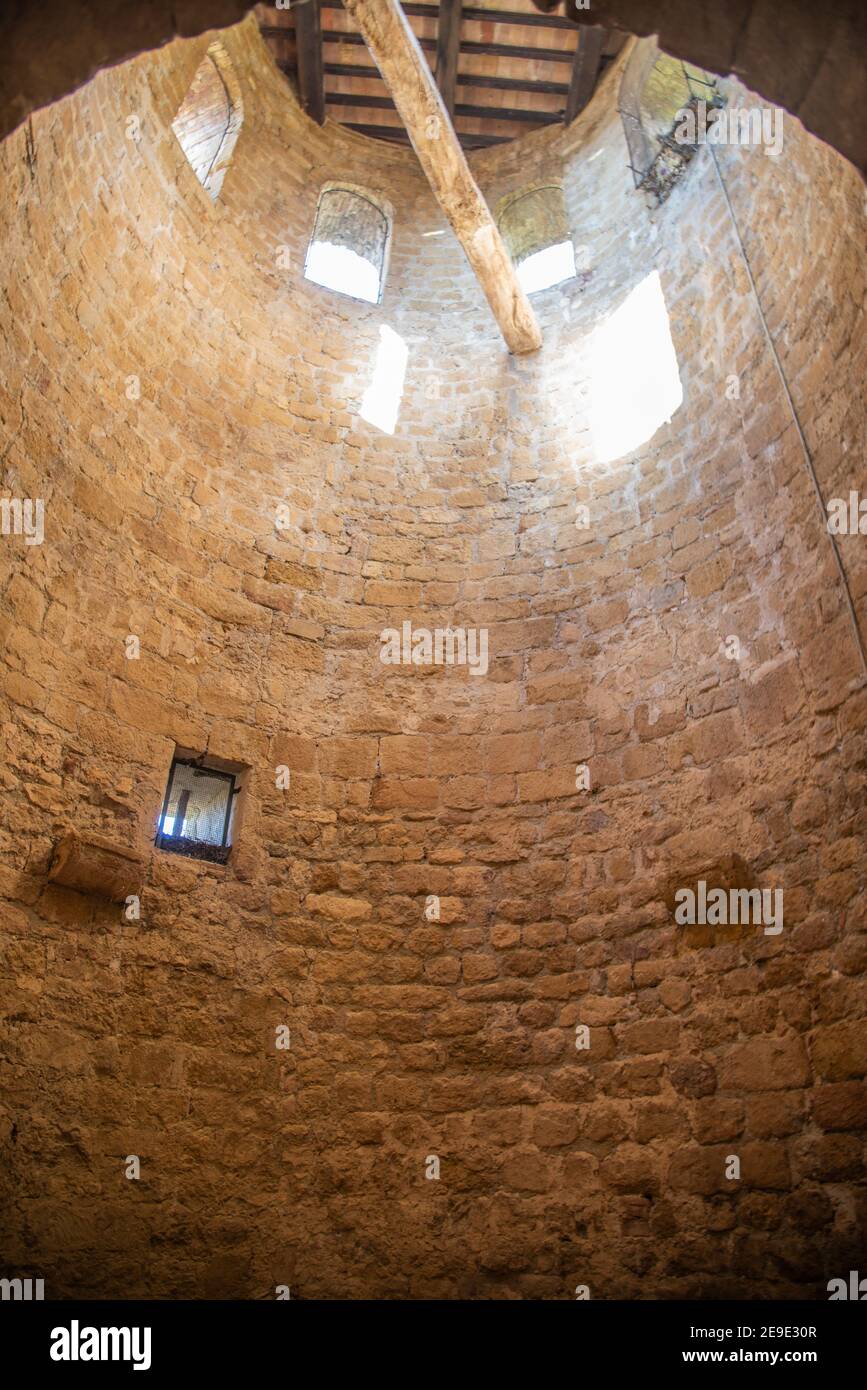 Parish church inside hi-res stock photography and images - Alamy