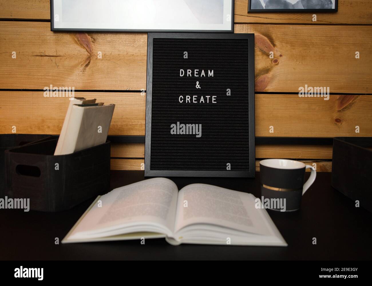 Motivational posters hi-res stock photography and images - Alamy