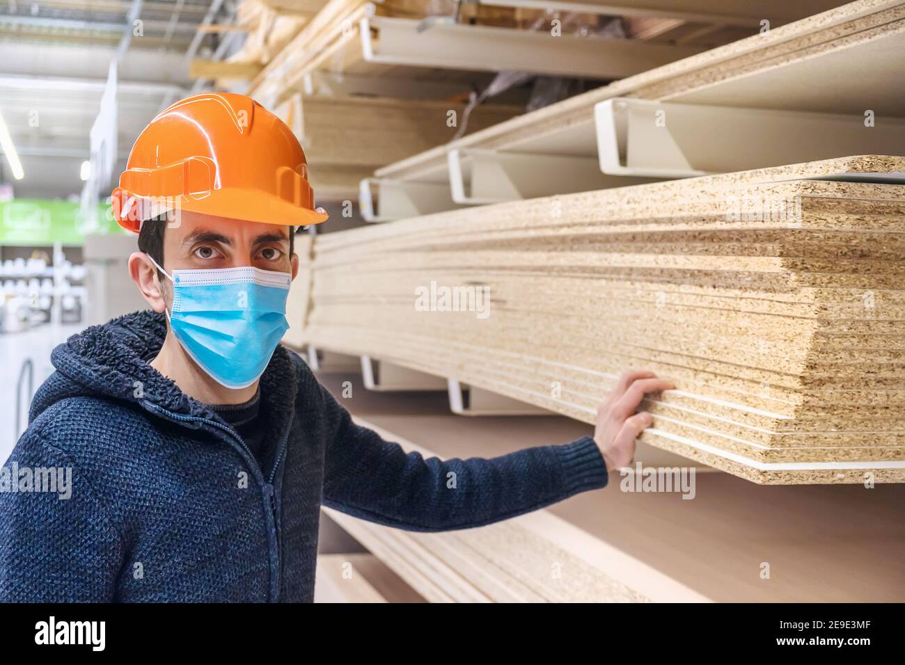 Focus diy store shop retail hi-res stock photography and images - Alamy