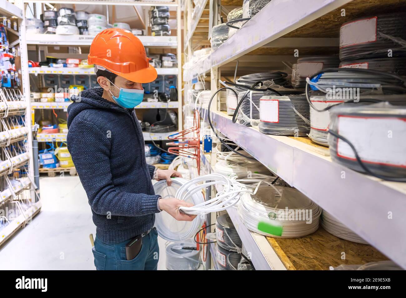 Electrical cables in a supermarket hi-res stock photography and images ...