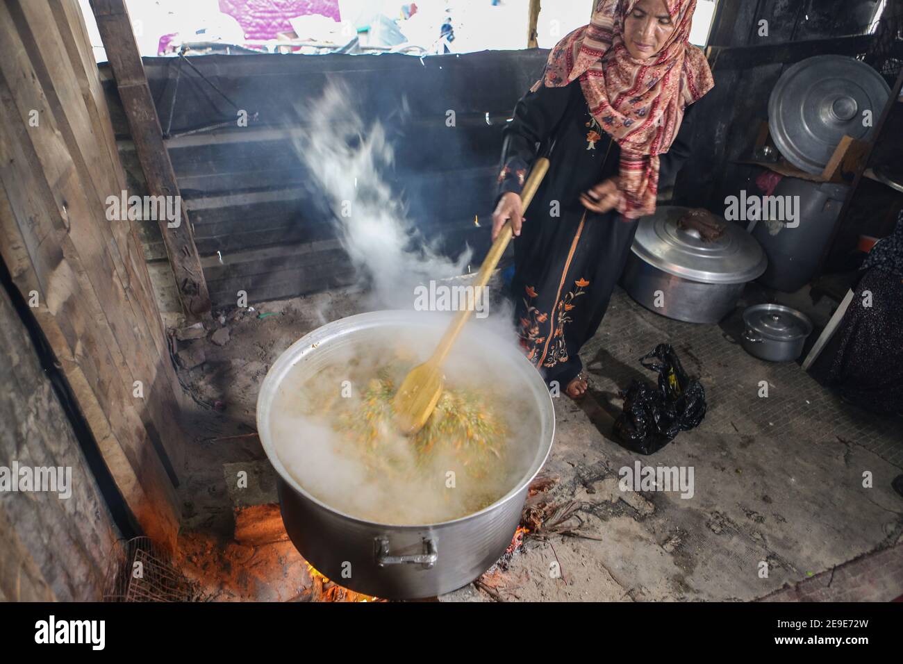 Gaza City, The Gaza Strip, Palestine. 4th Feb, 2021. Samira Abu Amra a ...