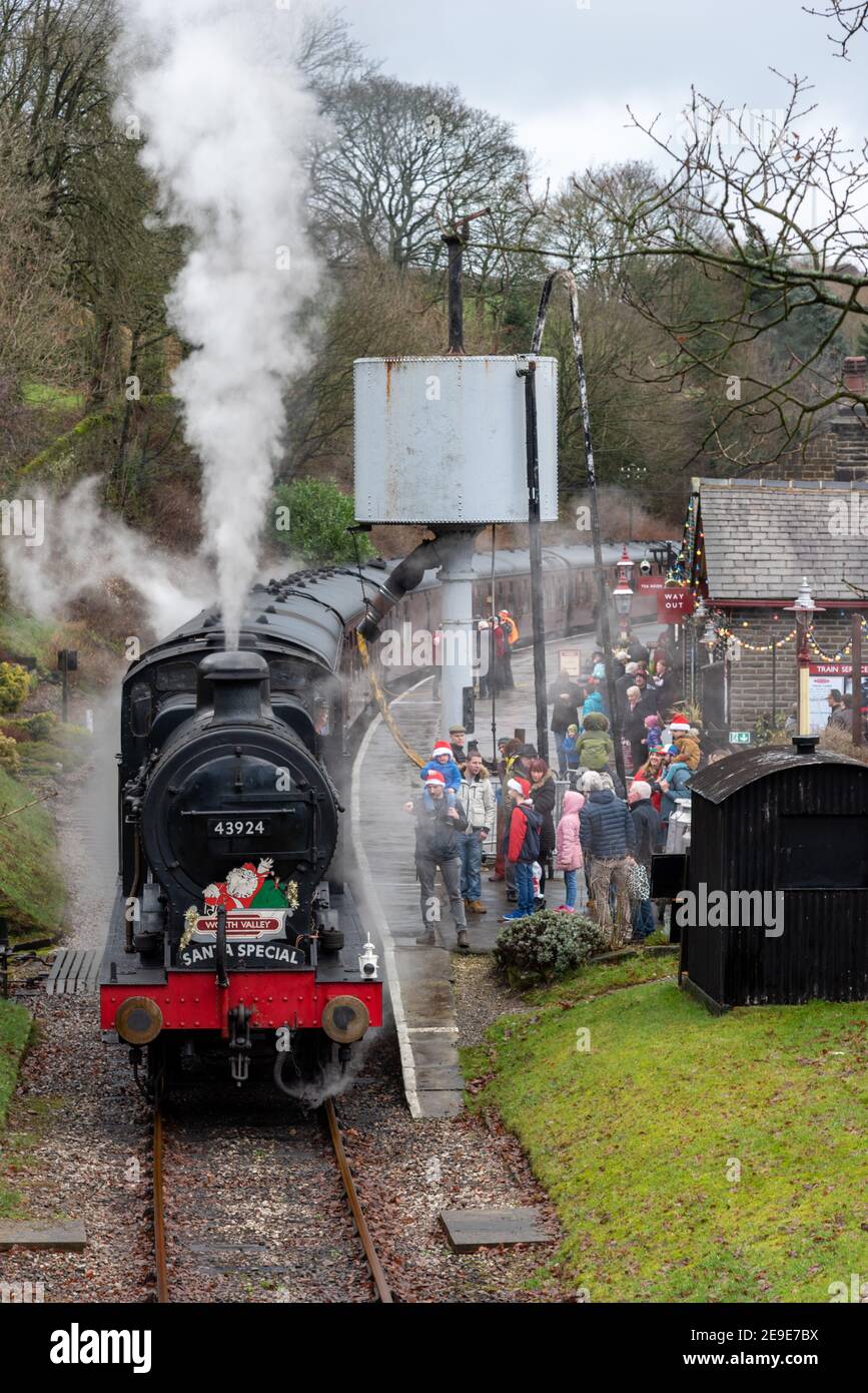 The Santa special Steam train at Oxenhope station Stock Photo - Alamy