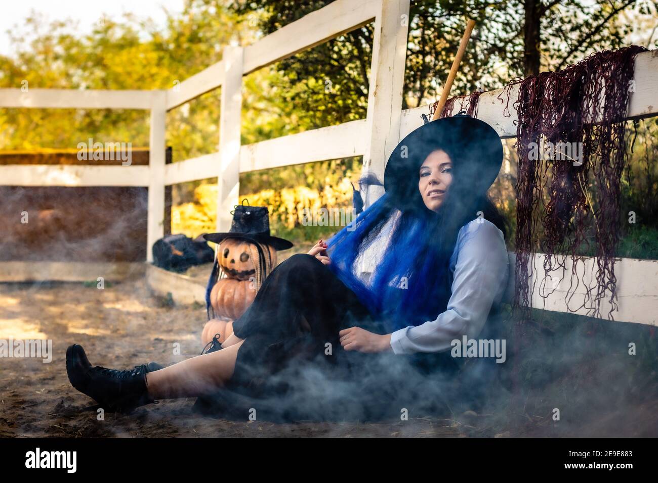 Haughtily hi-res stock photography and images - Alamy