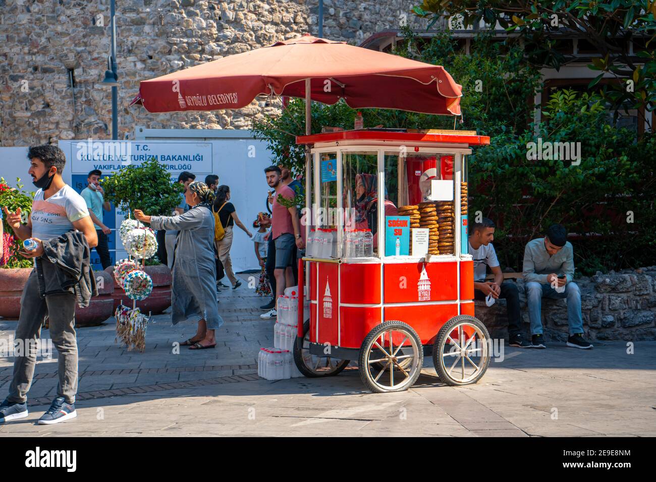 Street Food Cart Istanbul Turkey High Resolution Stock Photography and ...
