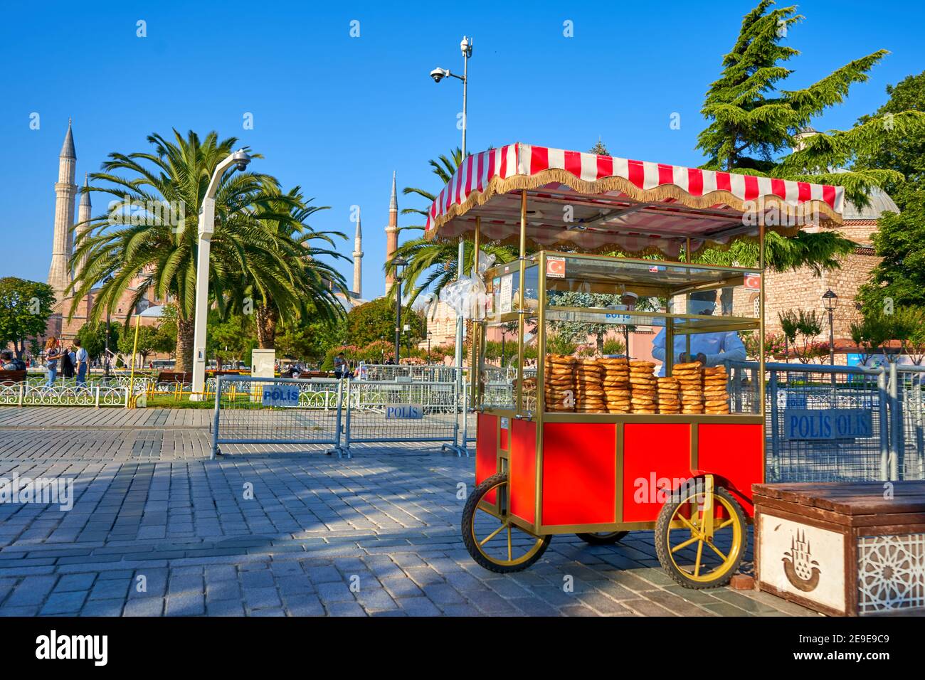 Street Food Cart Istanbul Turkey High Resolution Stock Photography and ...