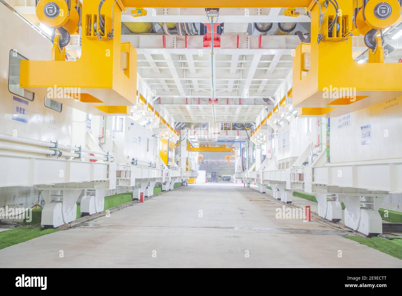 The domestic largest diameter shield machine is used to remould the 6th ...