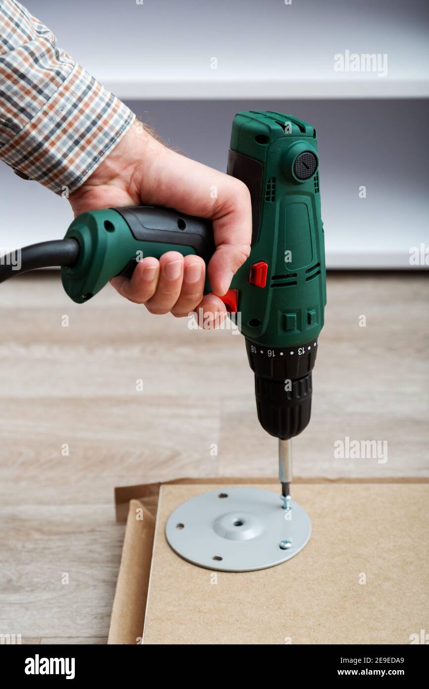 Process assembling hi-res stock photography and images - Alamy