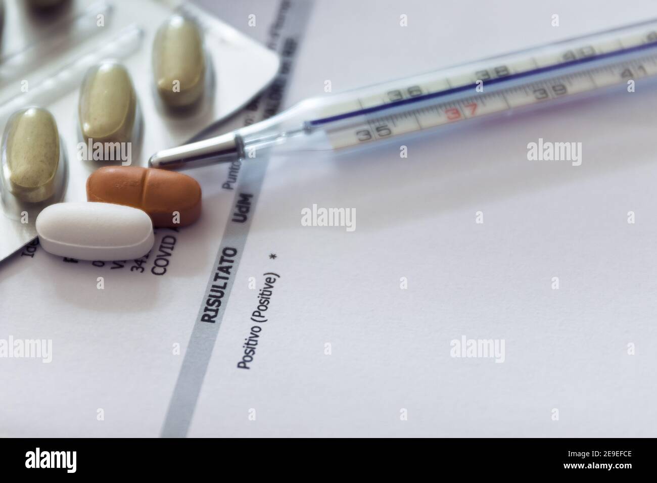 Covid 19 positive test swab pcr hi-res stock photography and images - Alamy