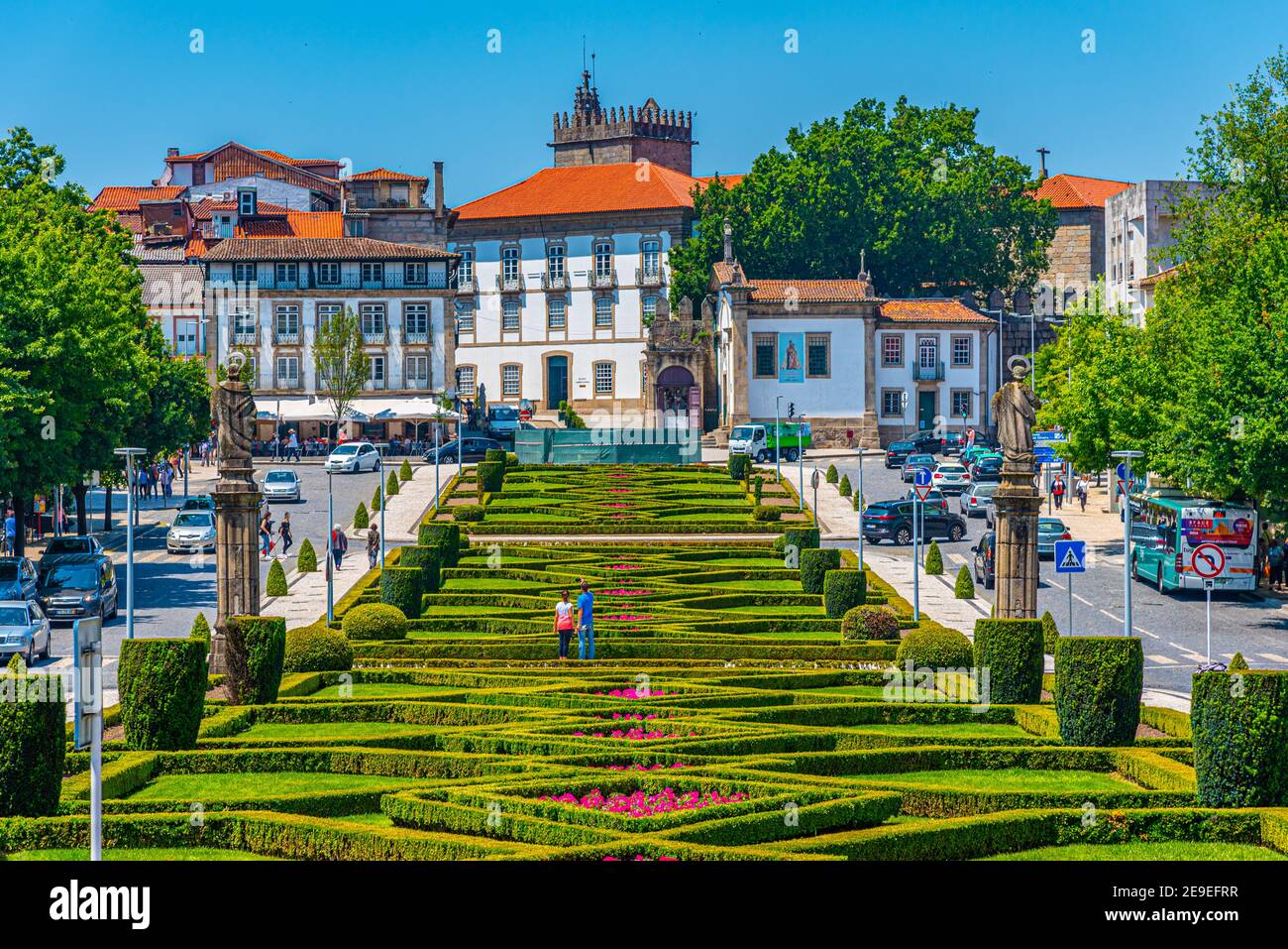 View of people passing over jardim do largo da Republica do Brasil ...