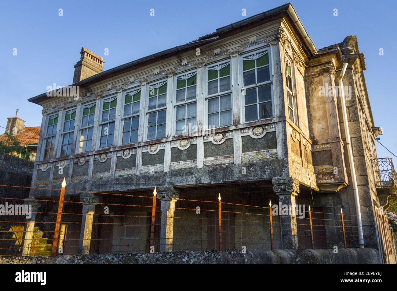 Vintage house at golden hour Stock Photo - Alamy