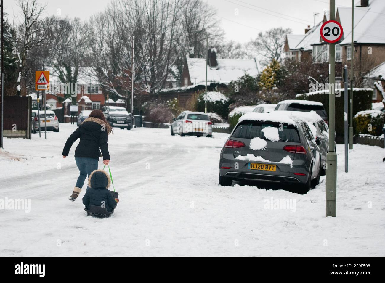 London snow. Queens Road, Barnet. January 24, 2021. NB NO CONSENT FORMS ...