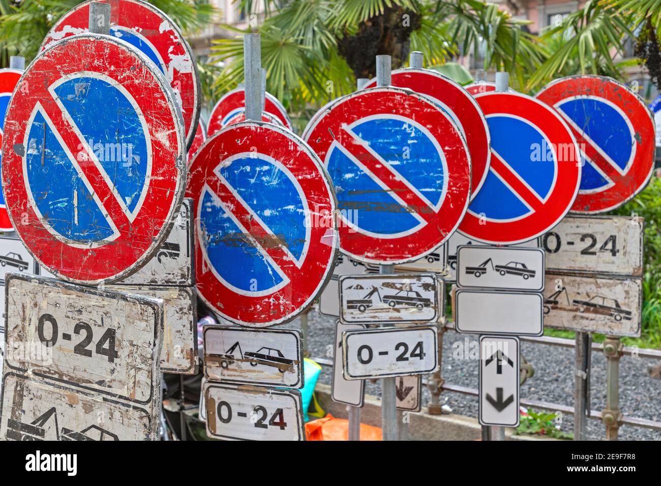 Many Temporary No Parking Traffic Signs at Street Stock Photo - Alamy