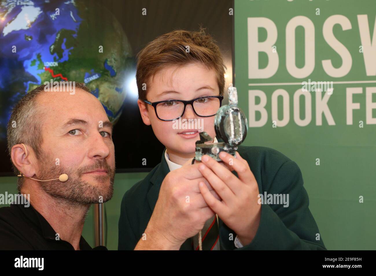 Jason lewis adventurer hi-res stock photography and images - Alamy