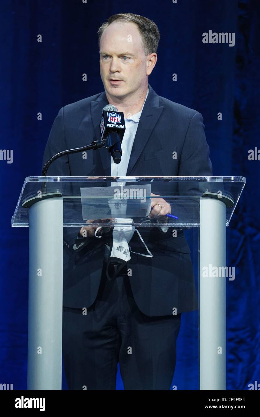 Lv show hi-res stock photography and images - Alamy