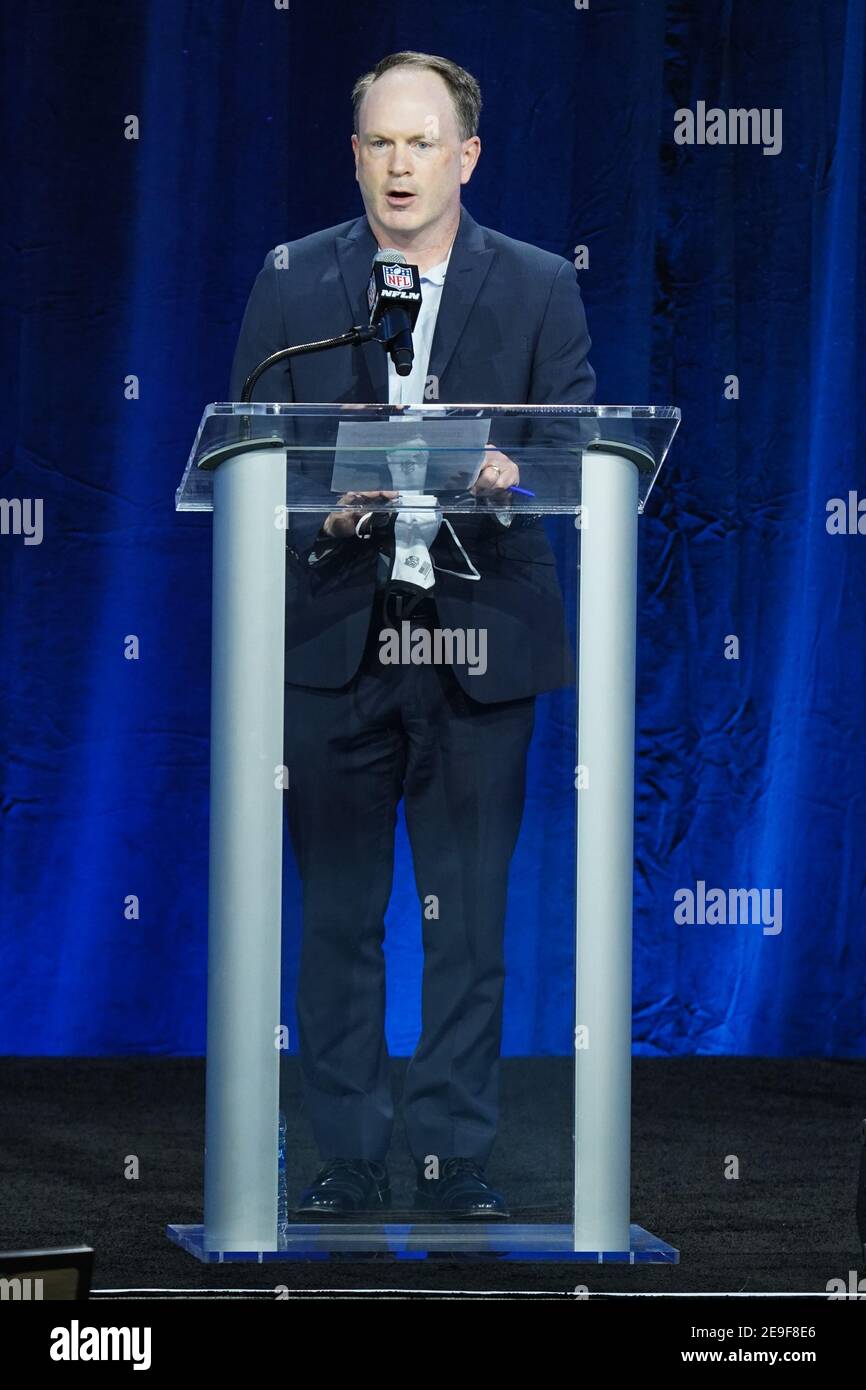 Lv show hi-res stock photography and images - Alamy