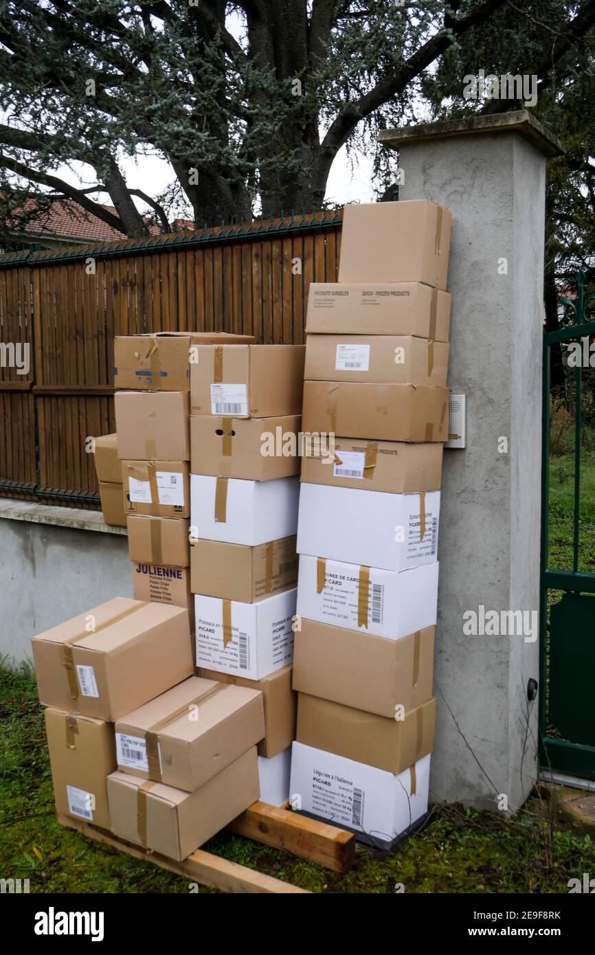 Packing cases for a removal, Lyon, France Stock Photo - Alamy