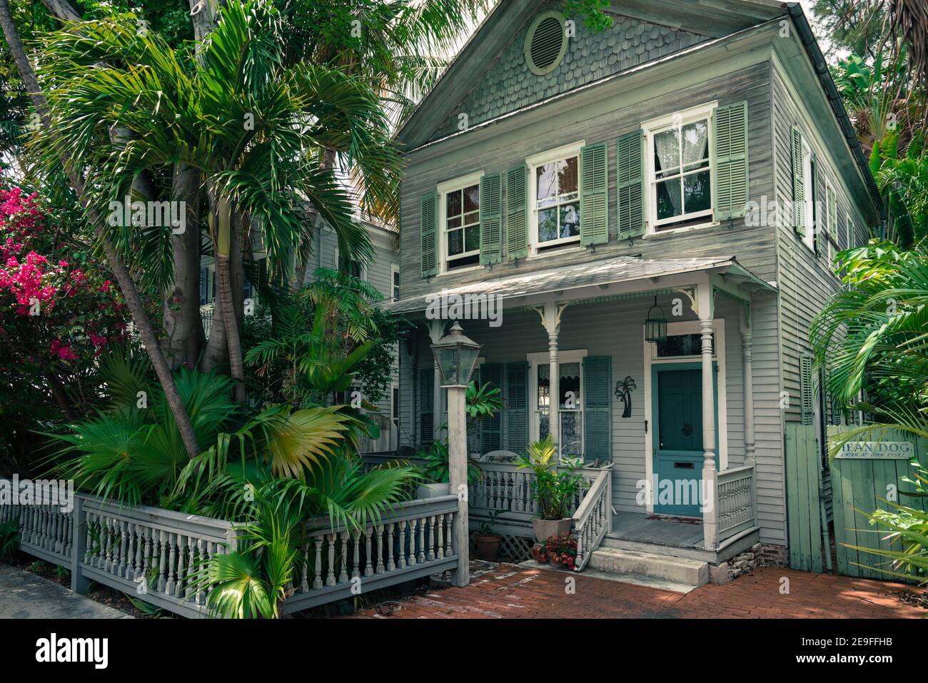 Brick building key west hi-res stock photography and images - Alamy