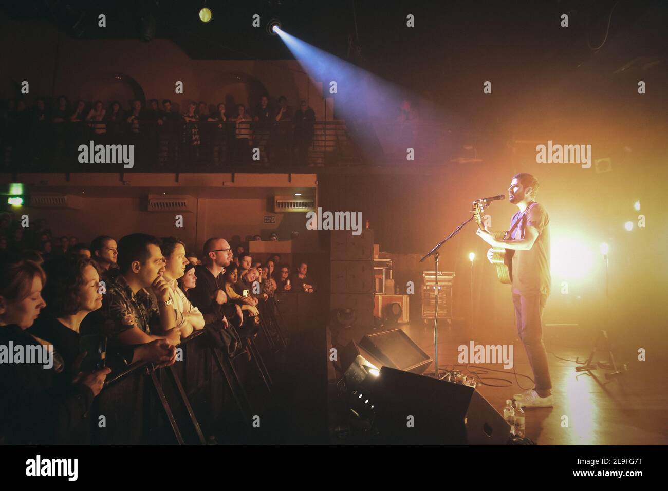 Singer songwriter Nick Mulvey performing live on stage at Scale in ...